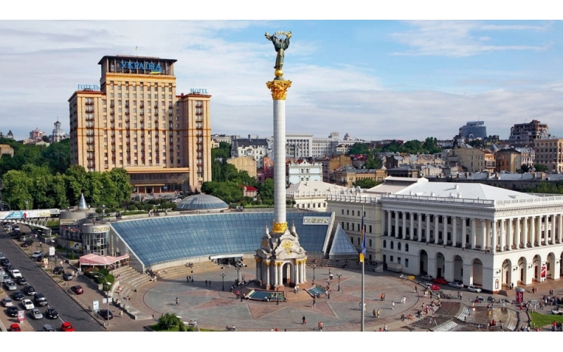 Çexiya vətəndaşlarını Ukraynanı tərk etməyə çağırıb - "İki sahil"